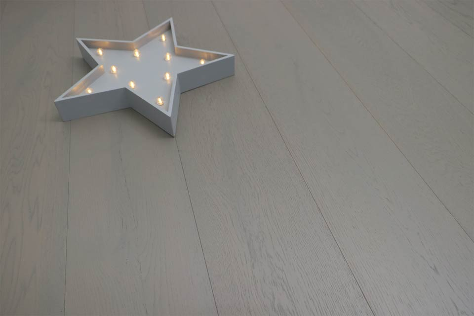 Natural Engineered Flooring Oak Click Summer Grey Brushed UV Oiled 14 ...