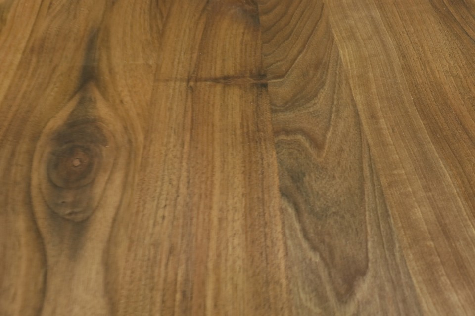 Full Stave Rustic European Walnut Worktop 40mm By 800mm By 2500mm at ...